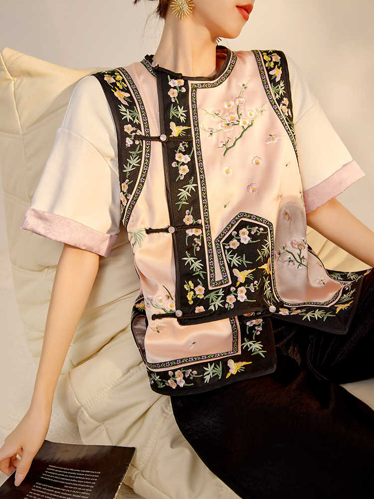 Intricate Embroidery – My Cheongsam